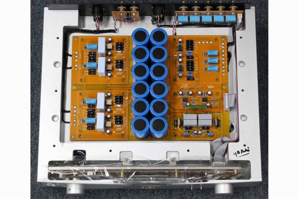 SIGNATURE PREAMPLIFIER - YBA - High End Hifi